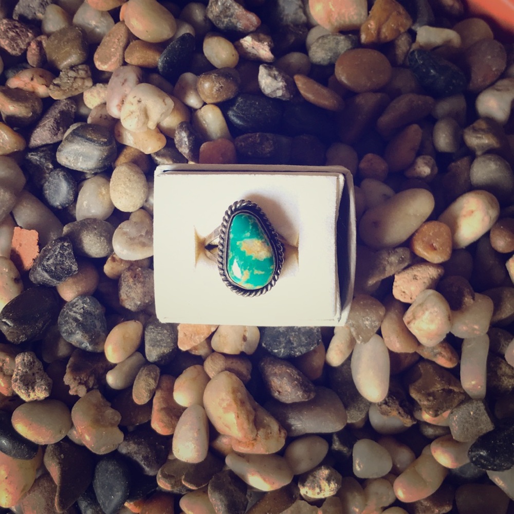 Vintage New Mexico Sterling Silver Turquoise Ring - Gem